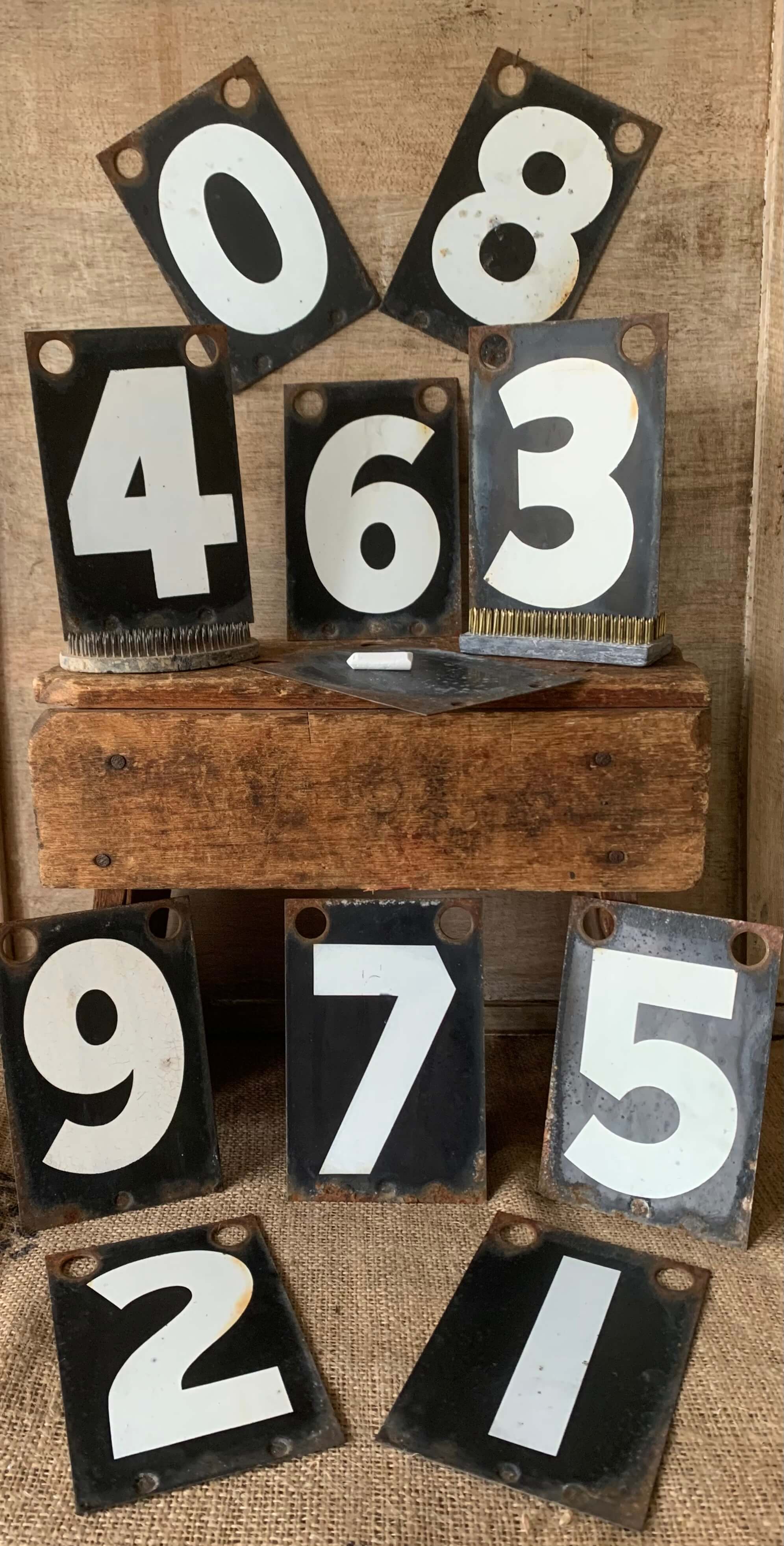 Black and White Vintage Numbers – Countin' Crows Mercantile
